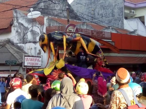 Contoh Design Mobil Untuk Karnaval atau Pawai - Kang Pondok