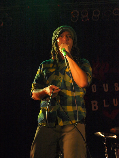 Little Fireflies: Alasan Cove Reber Keluar dari Saosin