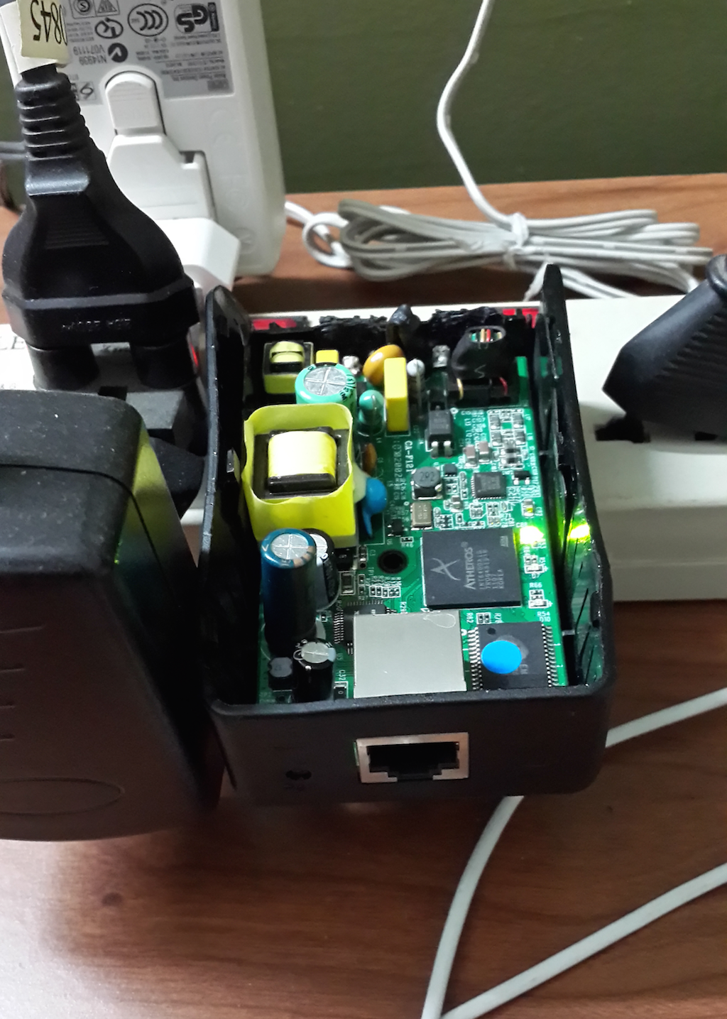 Gerald Naveen: Fixing a bricked TP Link Ethernet-over-Power Adapter