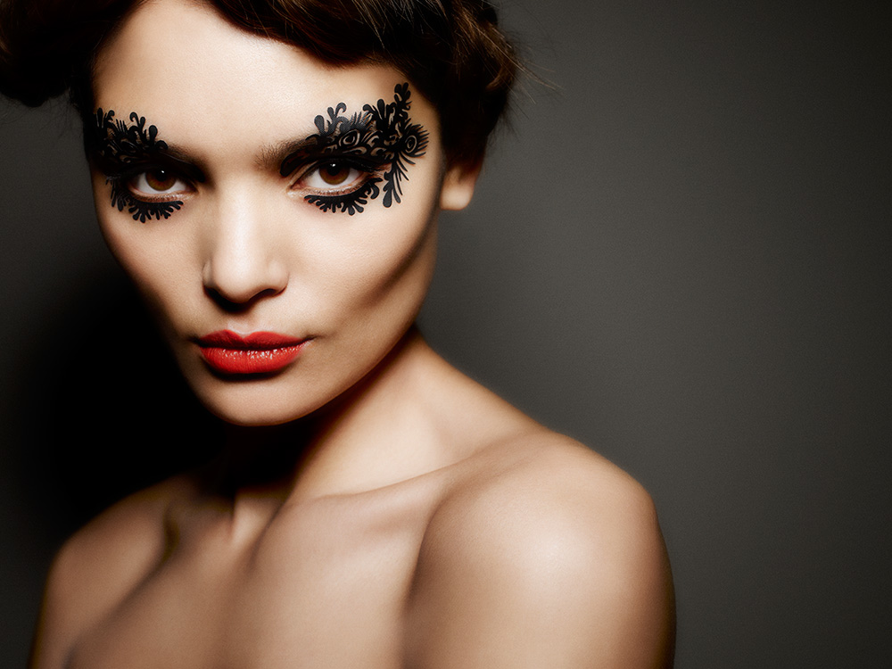 Masquebtl: Lanzamiento: Adhesivos de maquillaje Face Lace