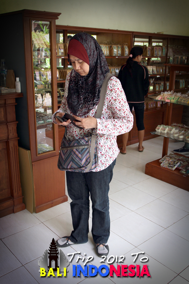 ChiLaBaey's Spot: Trip To Bali Day 2 : Spicey Garden, Tahi Musang Pun ...