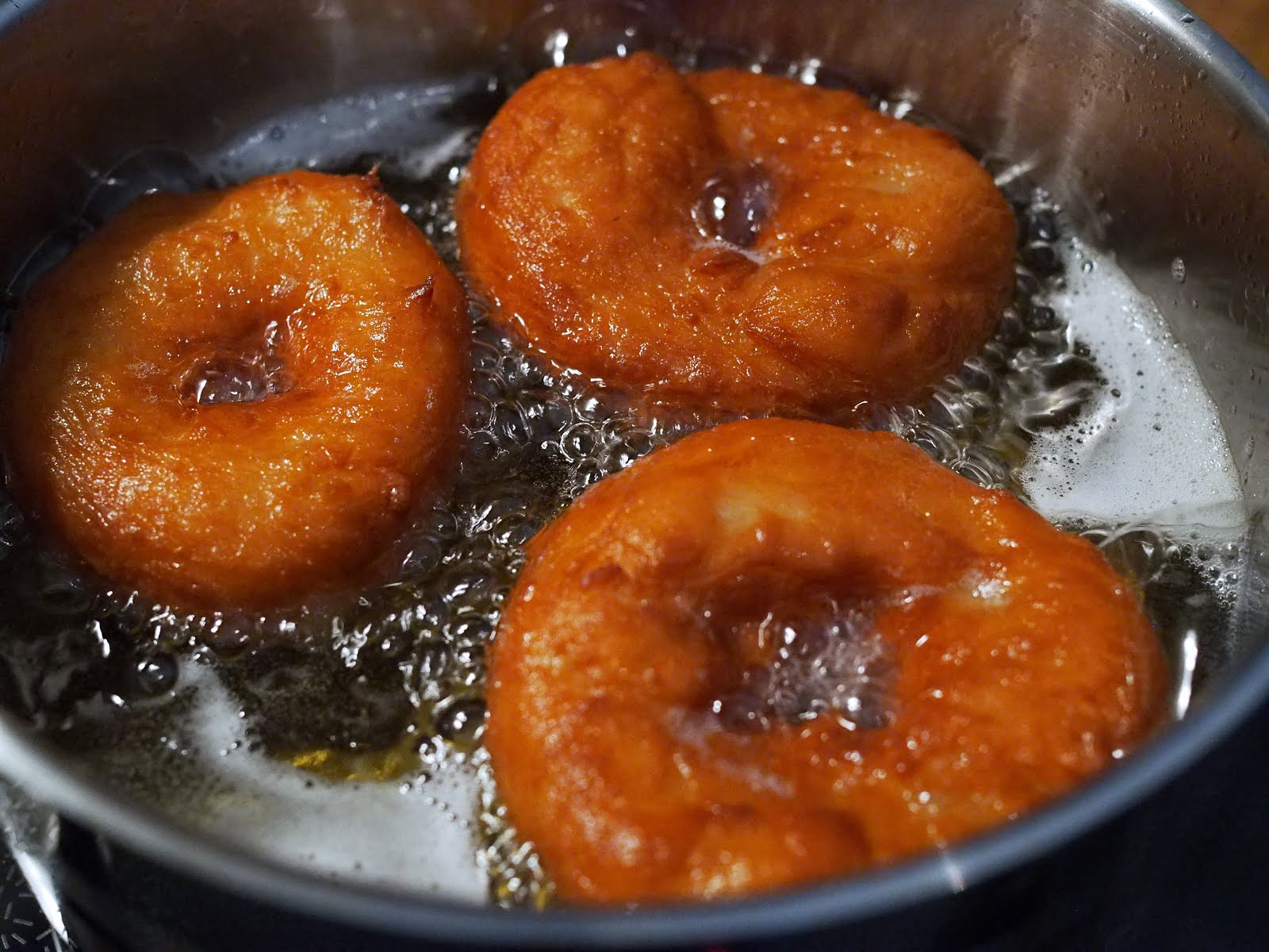 Vappumunkit / Valmiiseen pöytään