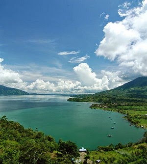 Lake Ranau, Enjoying Greenish Nature - BAFin Headwear