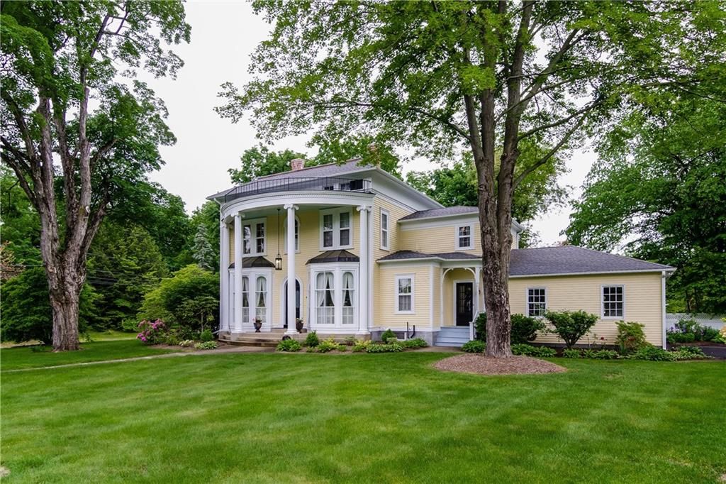 Sweet House Dreams: 1875 Victorian in Unionville, Connectucut