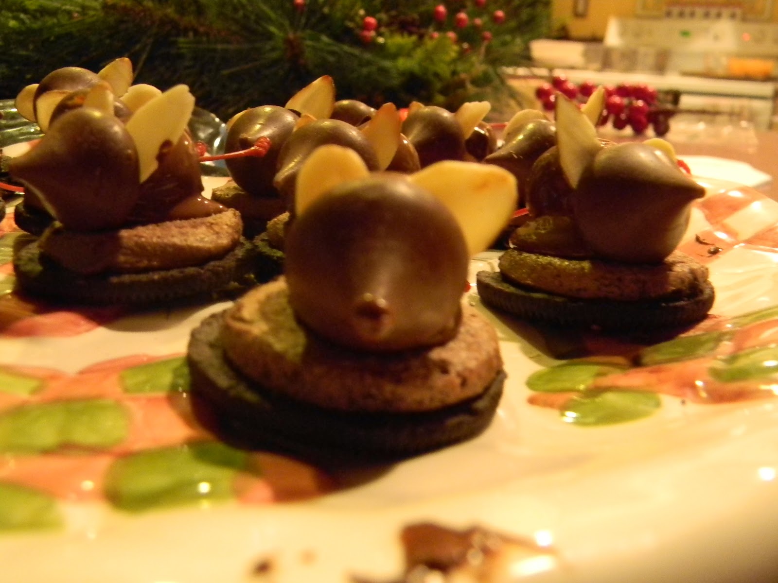 Christmas Twigs Blog: Cute Edible Mice to Make With Your Family and ...