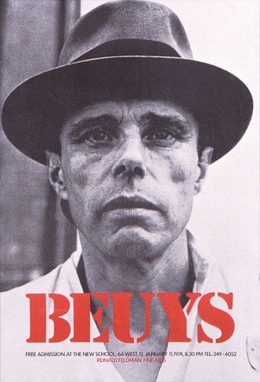Café con Vistas: La Banana de Warhola - Joseph Beuys