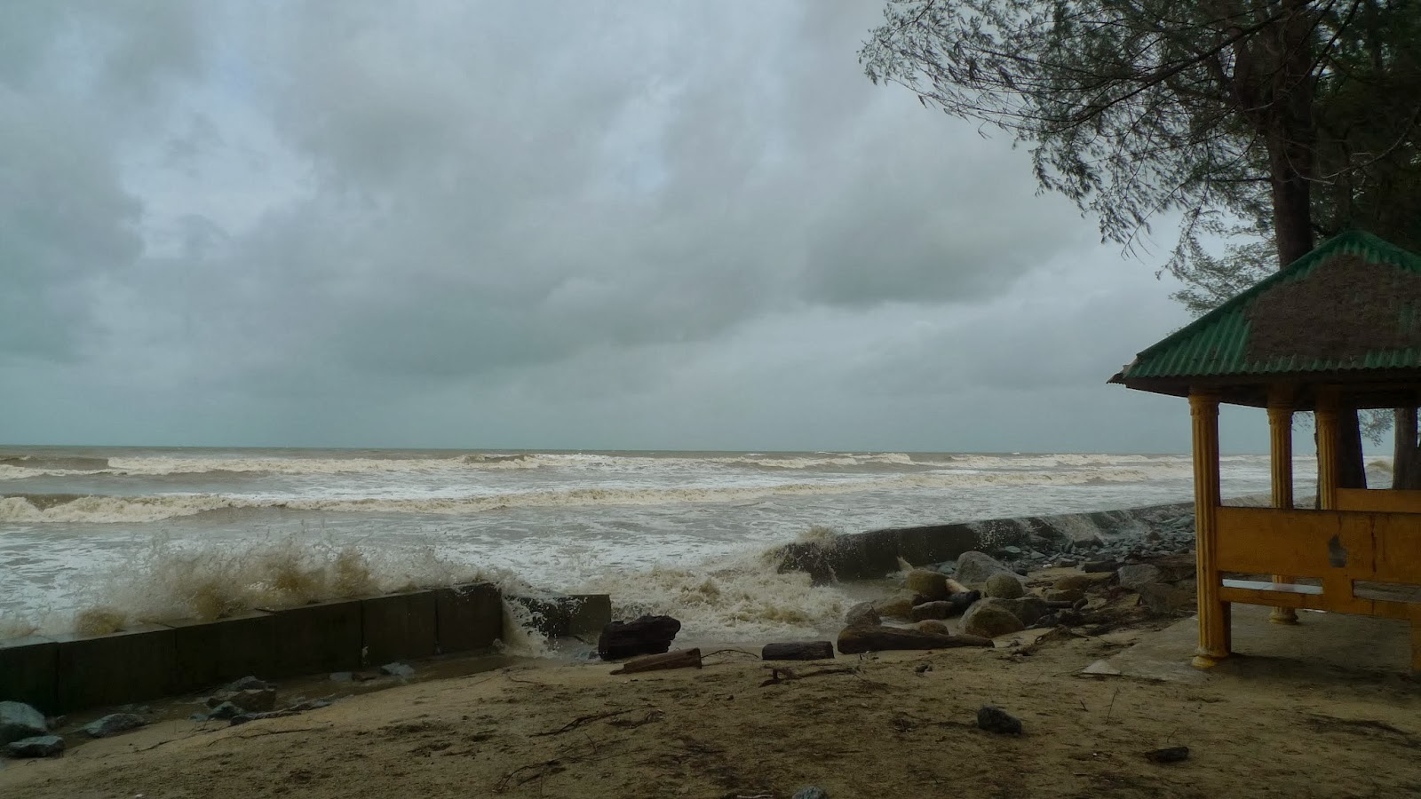 Kee Hua Chee Live!: BEAUTIFUL BEACH AT BACHOK, KELANTAN WHICH IS MY ...