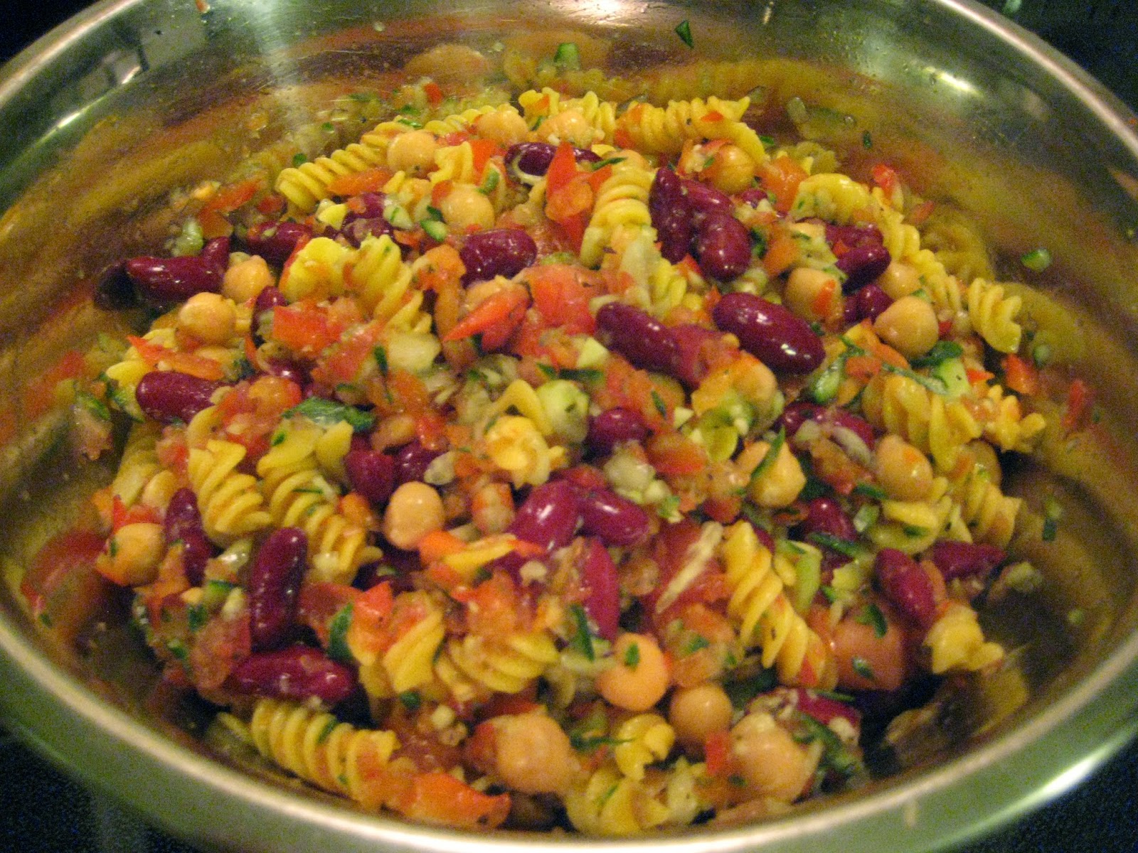 Simple gluten-free recipes: Pasta and Red Bean Salad