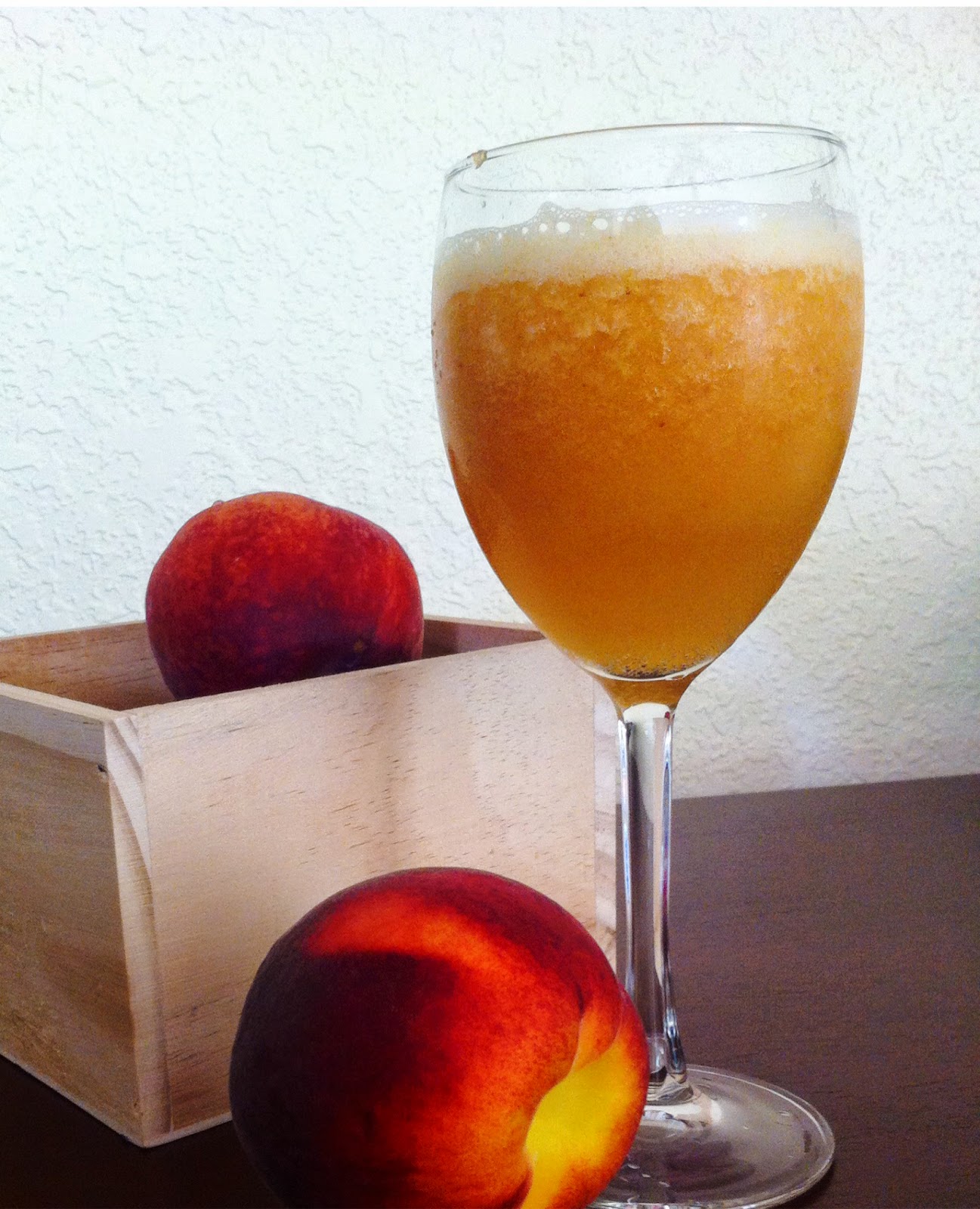 Mocktail Mondays ~ Creamy Peach Fizz - www.danettedillon.com