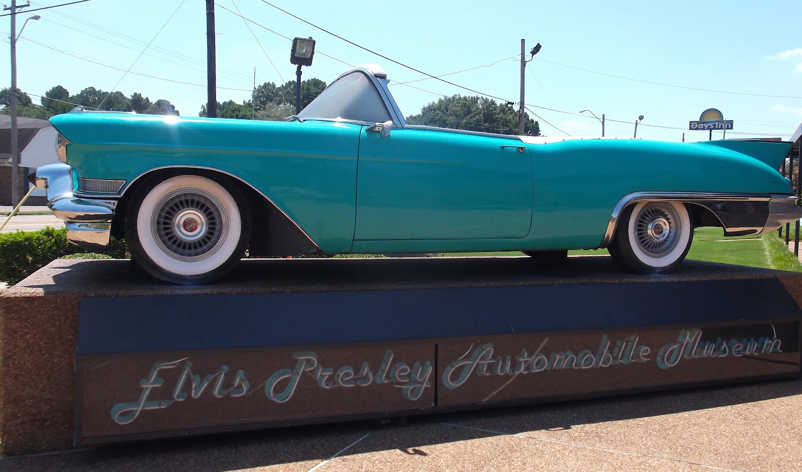 jouljet: Elvis' Cars And Other Toys