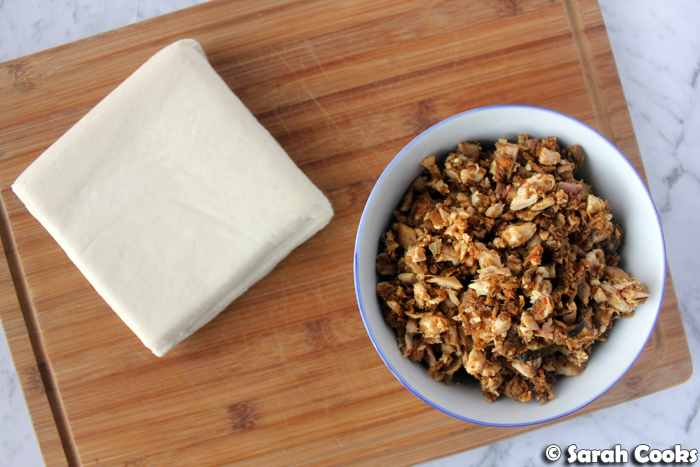 Sarah Cooks: Crispy Chicken Rendang Spring Rolls