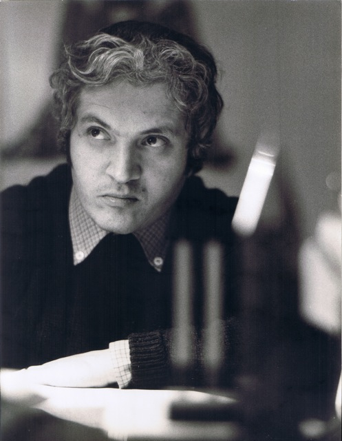 Dentro i secondi: Bruno Lauzi: la libertà è un ufficio in riva al mare