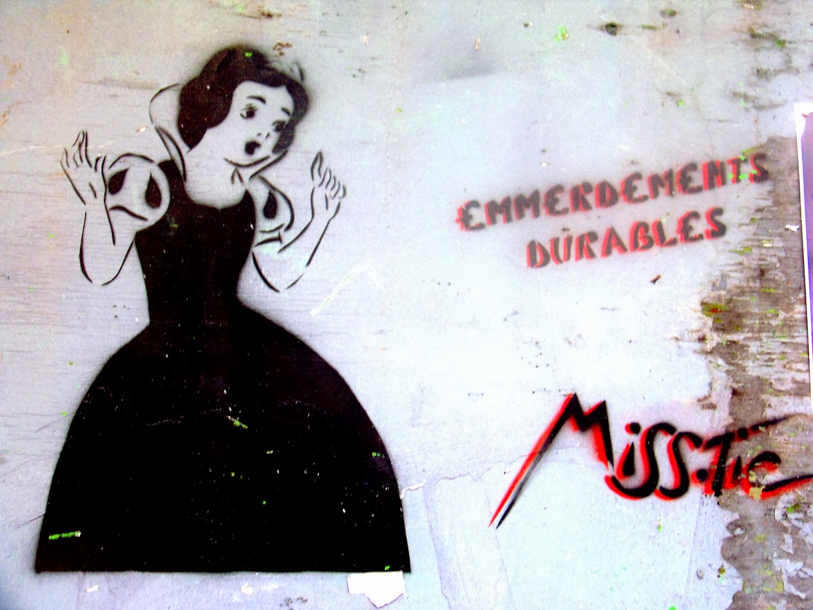 Miss Tic Street Art Paris | The writings on the street walls