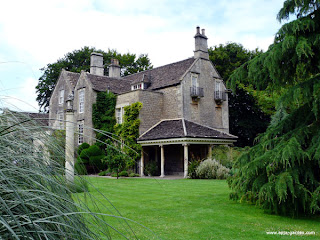 Horse Country Chic: Bolehyde Manor