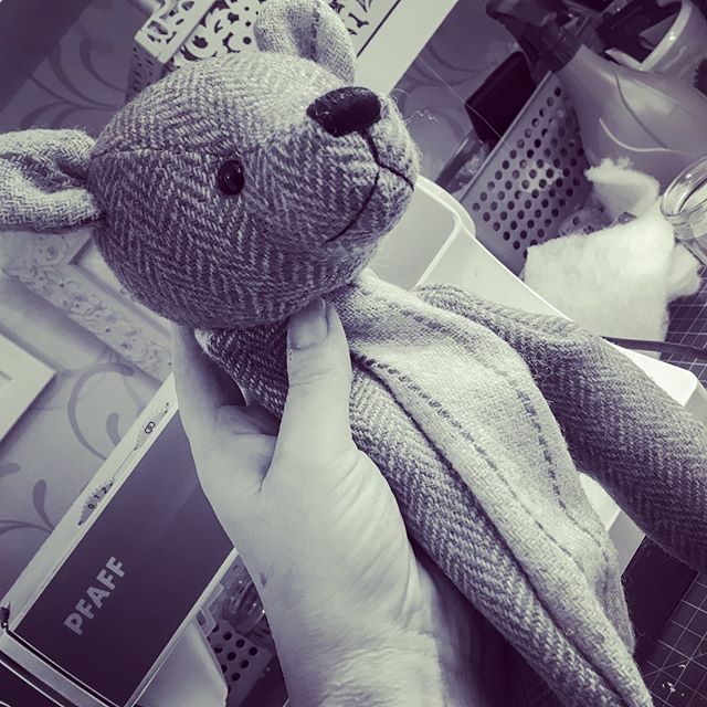 Bearing All: Creating teddy bears in cloth