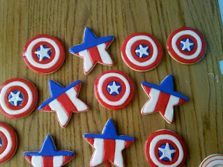 baked pretty: Captain America cookies