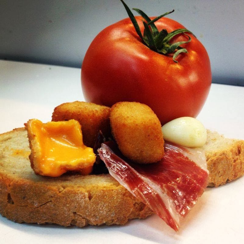 COMER COMO DIOS MANDA: La Pepona. Lo Bueno Bien Hecho.