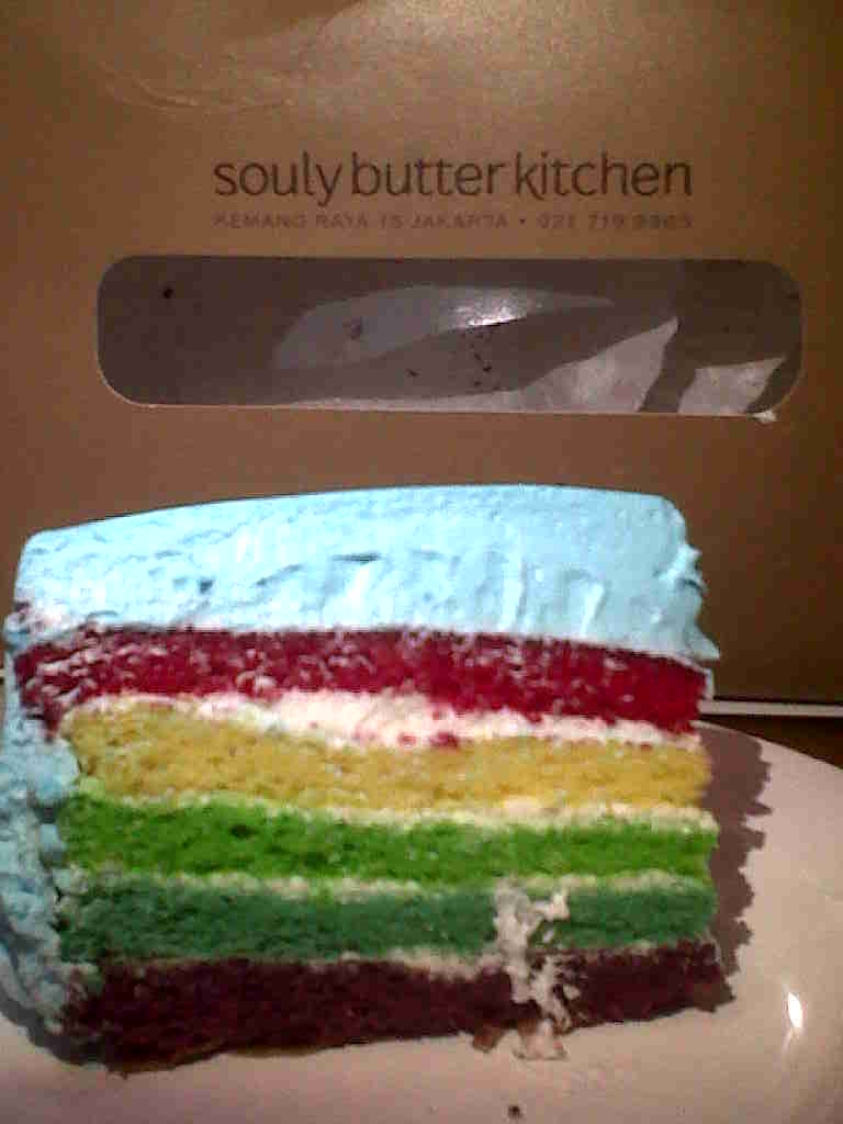 Berna Dian: Tren Red Velvet Cake dan Rainbow Cake di Indonesia