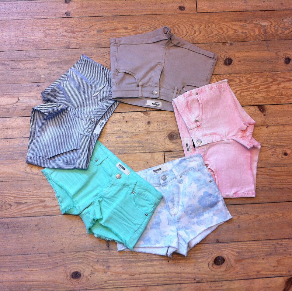 So, Hi: shorty-shorts.