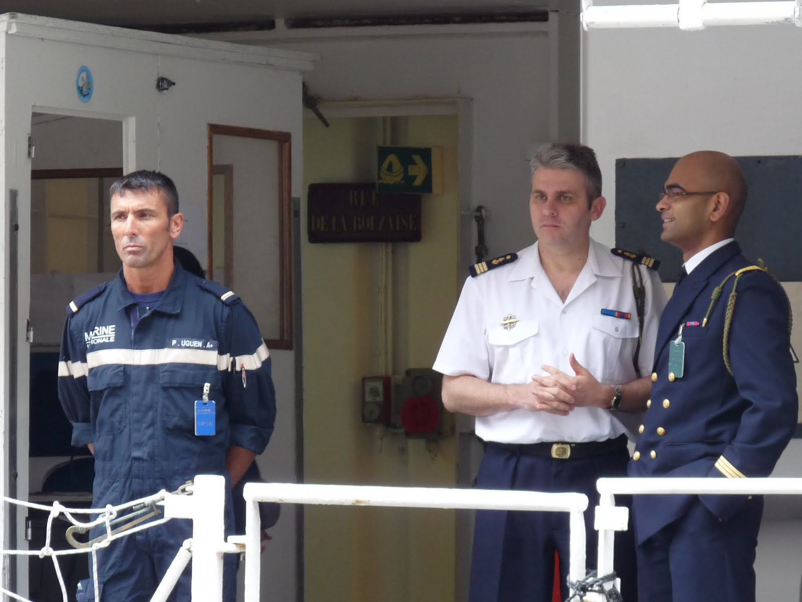 Au gré des jours en Uruguay...: Visite du ''Monge" de la Marine ...