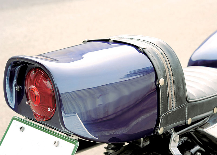 Racing Cafè: Harley "1952 K" by Red Hot Motorcycle