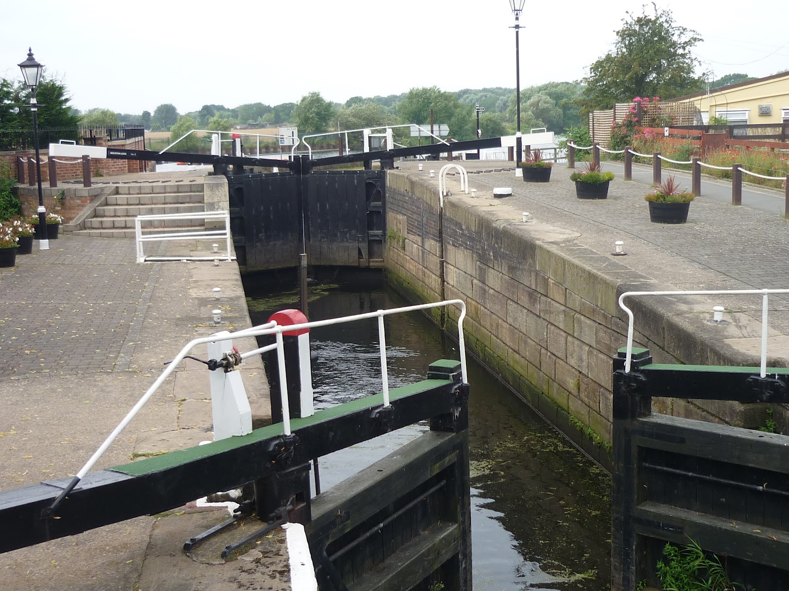 The Blog That Used to be Starcross: Beeston Lock