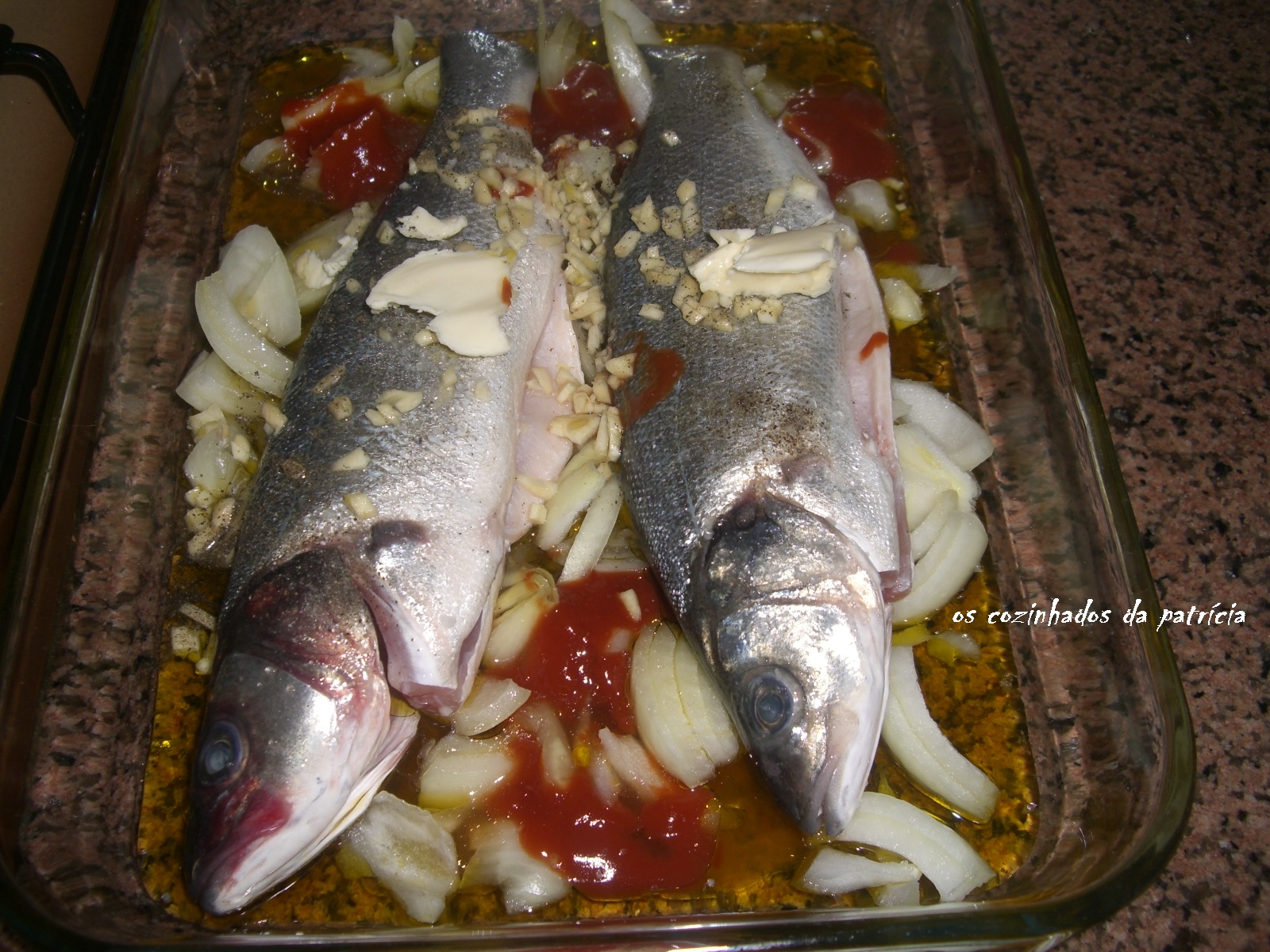Os Cozinhados da Patrícia: Robalo assado no forno