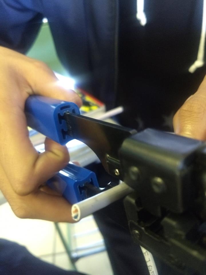 Instala y configura servicio: ¿Como armar un cable utp?