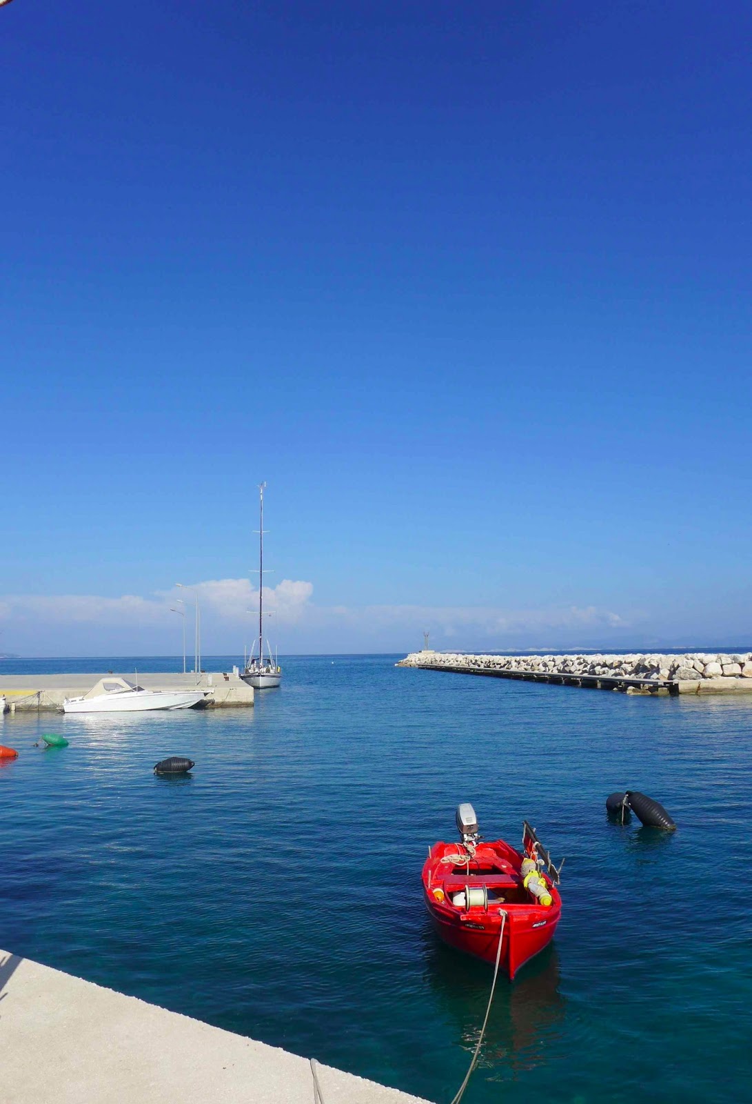 SlaterSailing2013: Our first sail....... From Corfu to Otranto