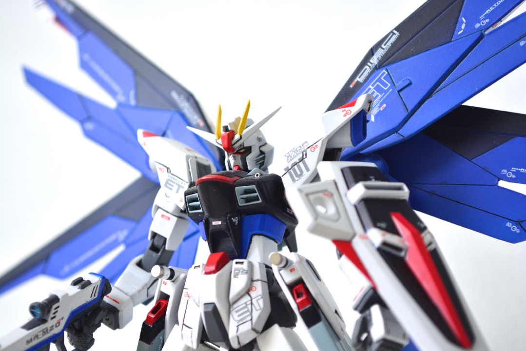 Custom Build: HG 1/144 Freedom Gundam "Improved"