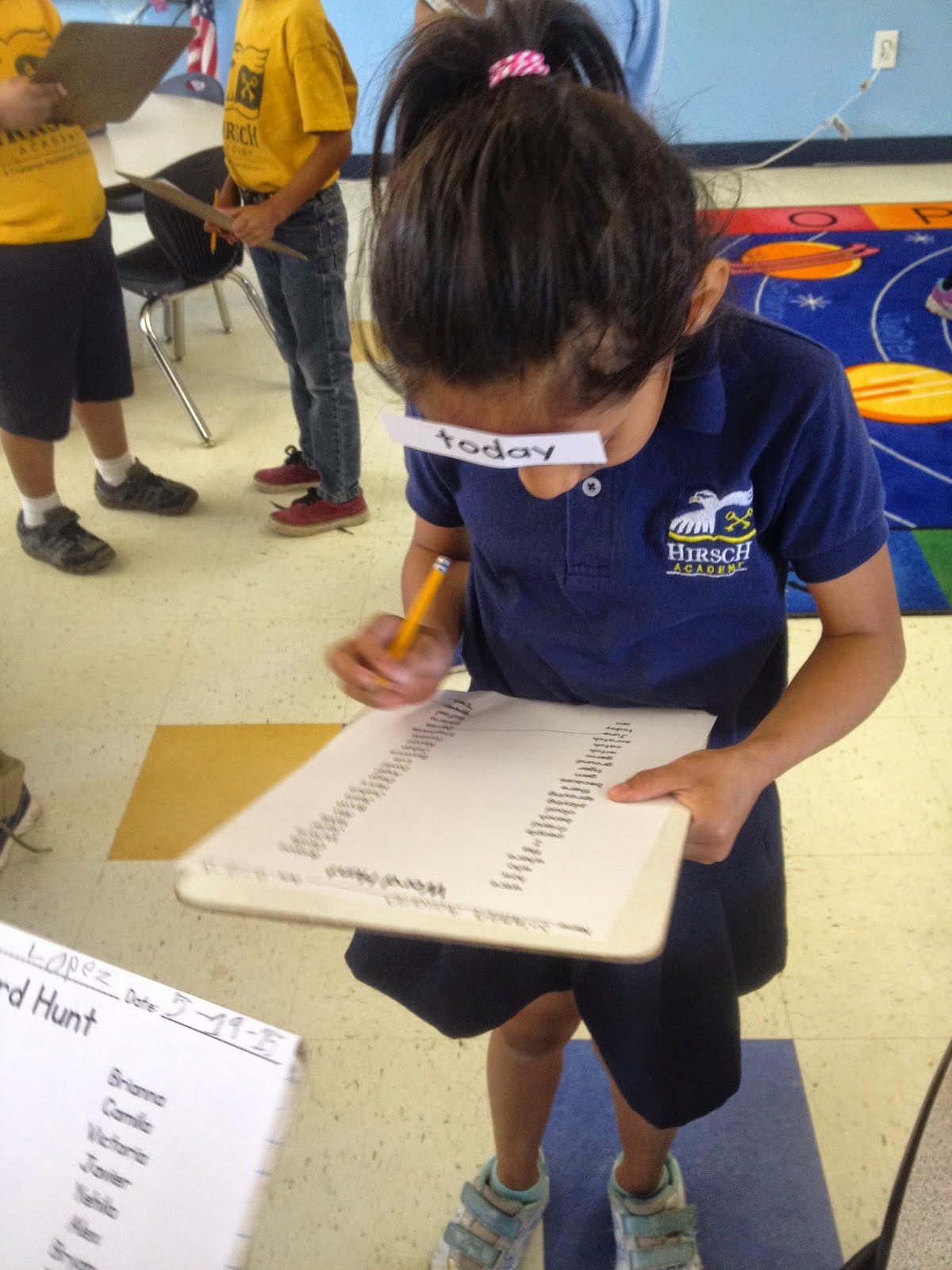 vida bendita: Word Hunt and Writing Activities