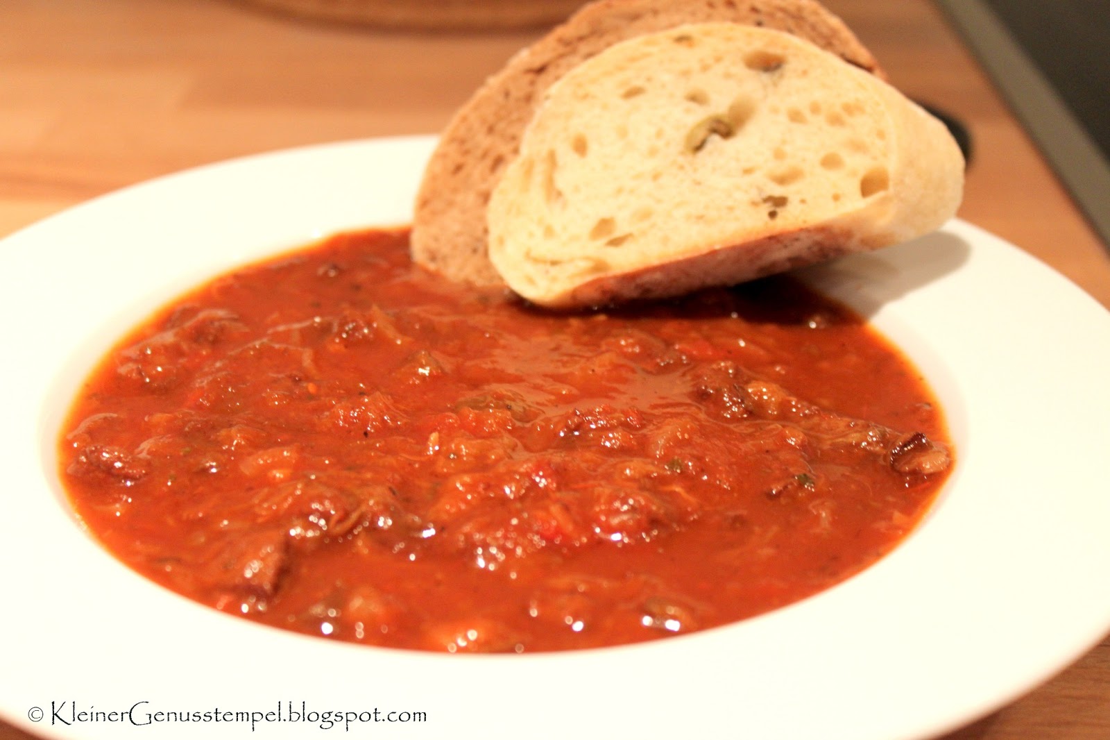 Kleiner Genusstempel: Gulaschsuppe