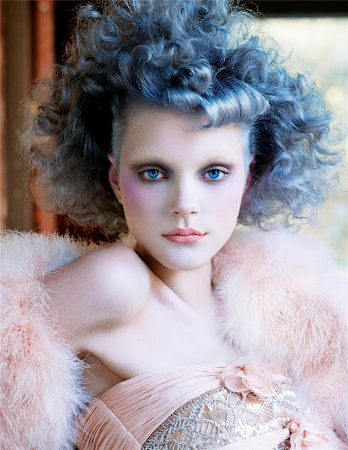 Fashion Carrousel: Portraits by Steven Meisel