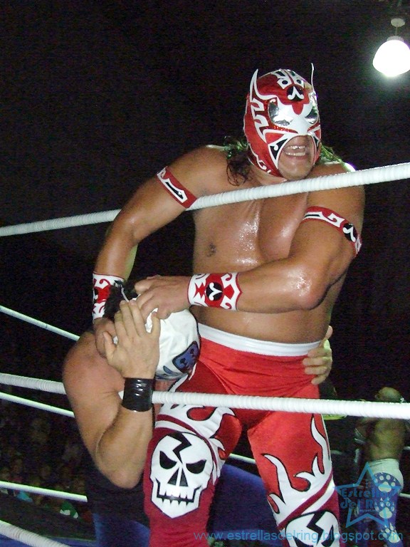 ESTRELLAS DEL RING.: En duelo de dinastias, el V-5, Ray Mendoza Jr rapó ...