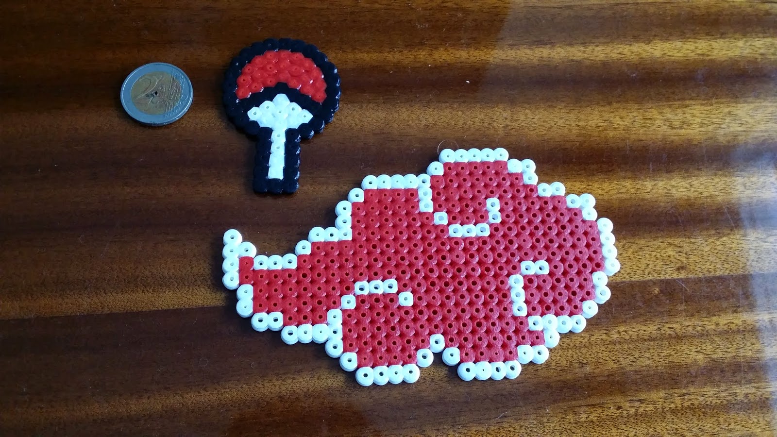 Historias de un saltimbanqui: Hama Beads: El mundo en 8 Bits