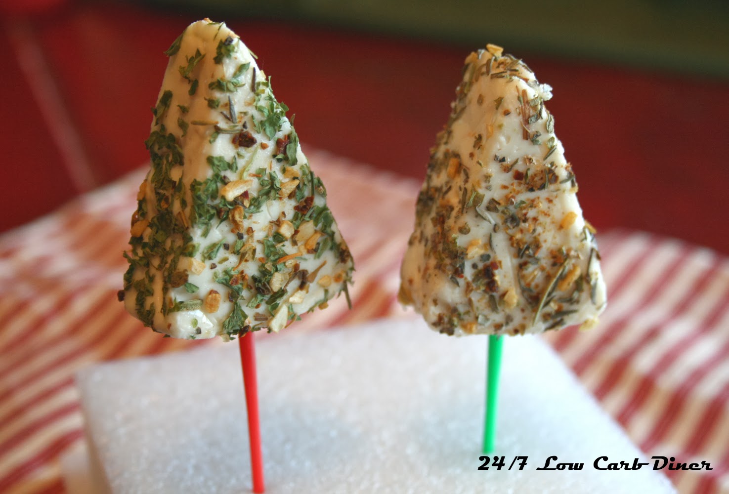 24/7 Low Carb Diner: Red Velvet Cookie Cheesecake Cups