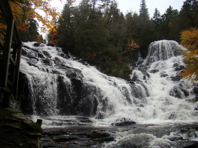 Canot et randonnée jusqu'au chute Waber au Parc National de la Mauricie ...