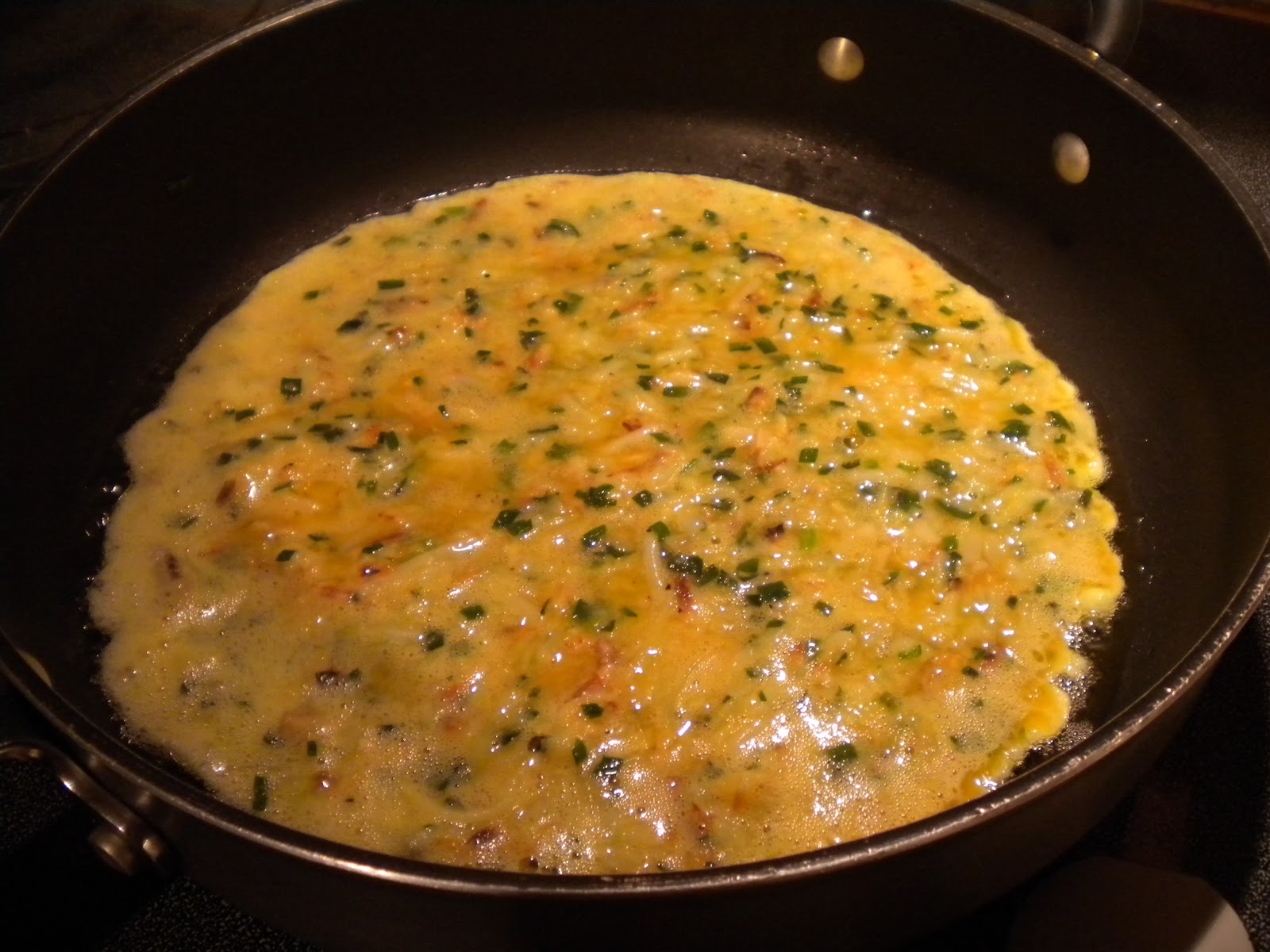 Cafe' Persia: Express Potato Omelet (Koo-Koo Sibzamini)