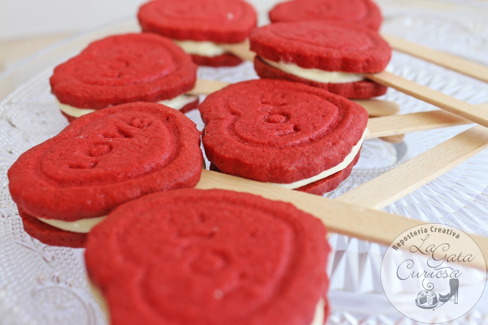 La Gata Curiosa: GALLETAS RED VELVET