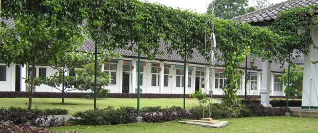 SMA PESANTREN TERPADU HAYATAN THAYYIBAH ~ Khairul Atma