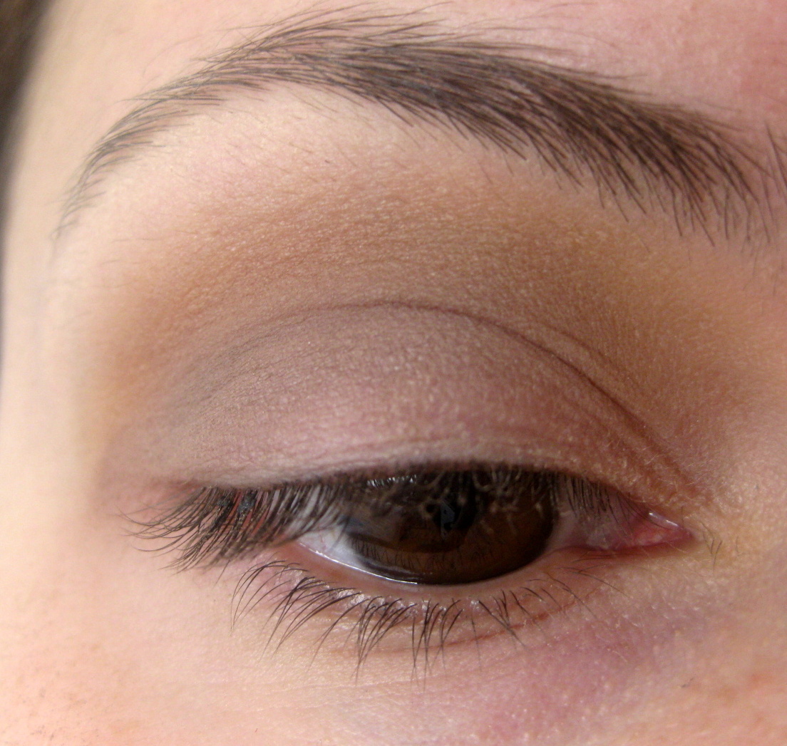 Lipstick Attack: LOTD: Black smokey eyes