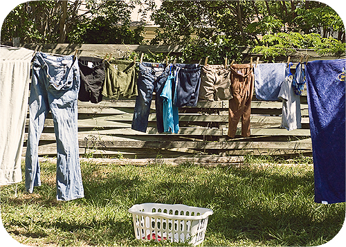 The Hippy Home: Benefits of Hanging Your Laundry Out To Dry