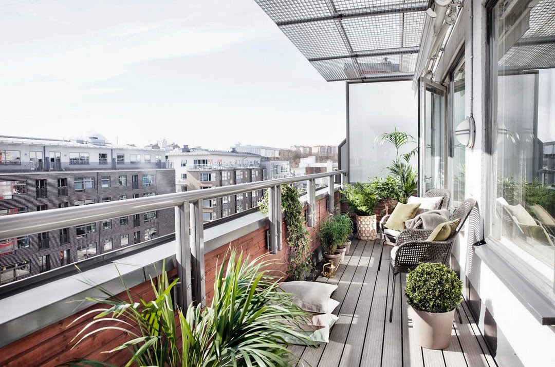 découvrir l'endroit du décor : UN BEAU BALCON