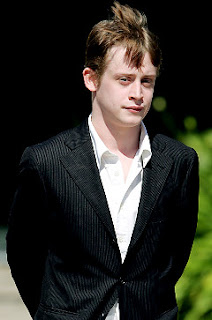 2012 Macaulay Culkin Hairstyles | Celebrity Hair Cuts