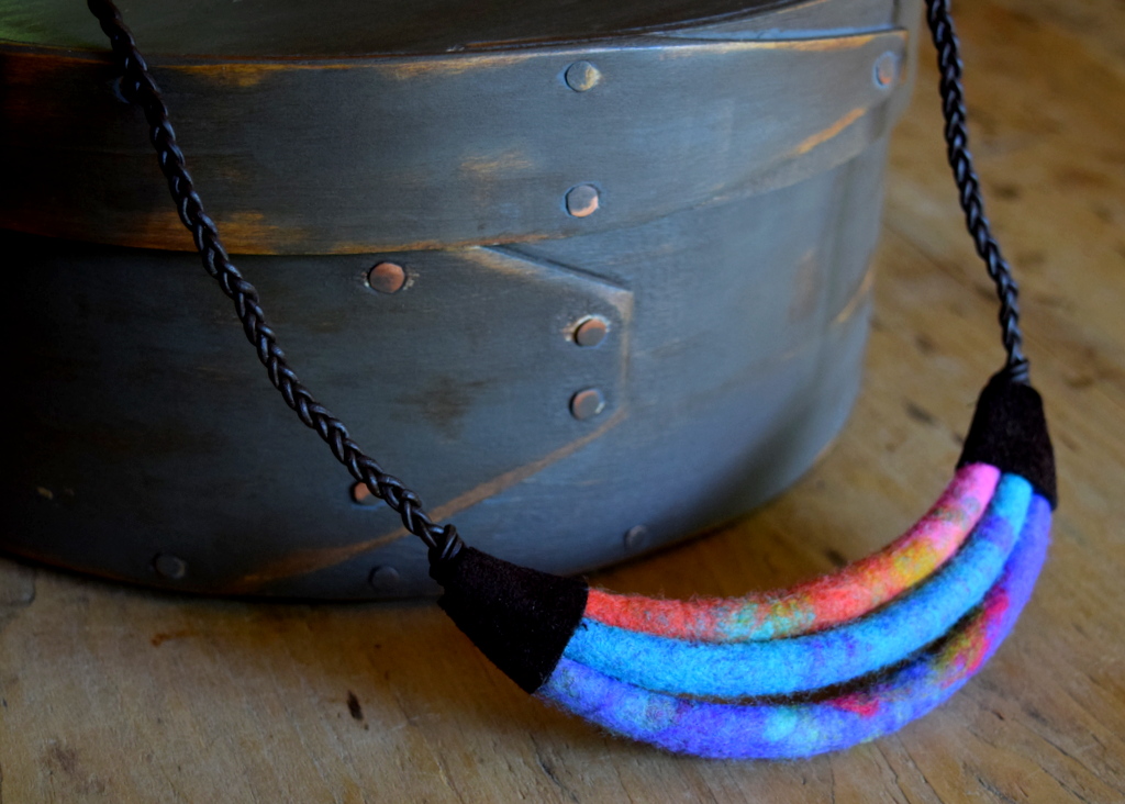 lil fish studios: wool bead necklace