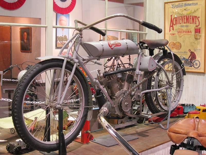Big Daddy Dave: Motorcycles and Airplanes - The Glenn Curtiss Museum #1