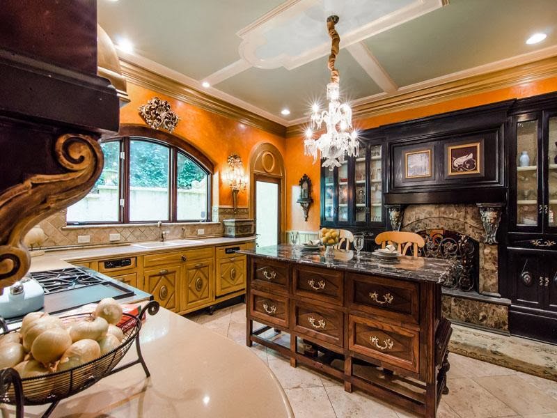 Old World, Gothic, and Victorian Interior Design