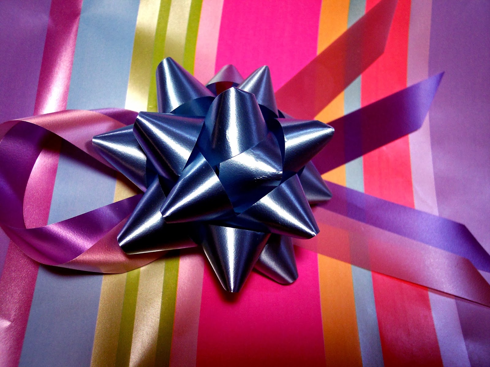 La meiga y su caldero: ¿Cómo Recibir Regalos con Elegancia?