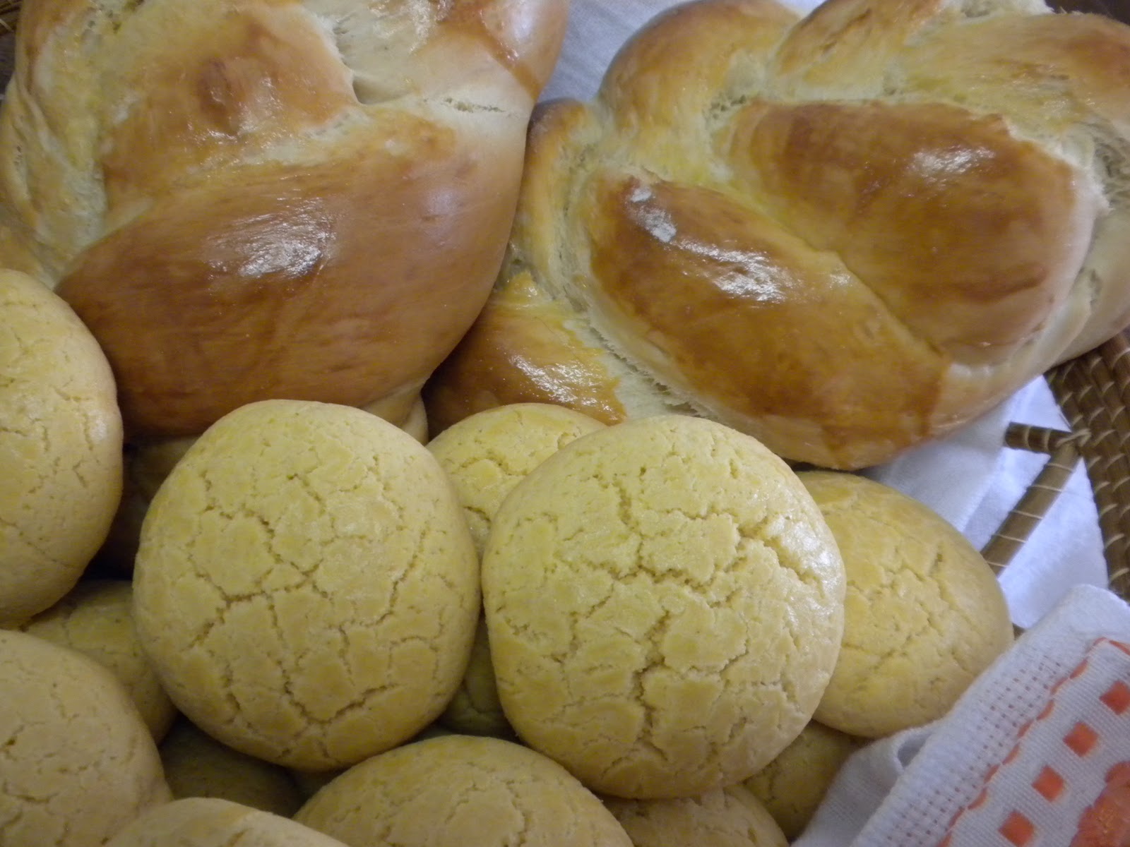 Bea Lie Gastronomia: Pão e Broa de Milho