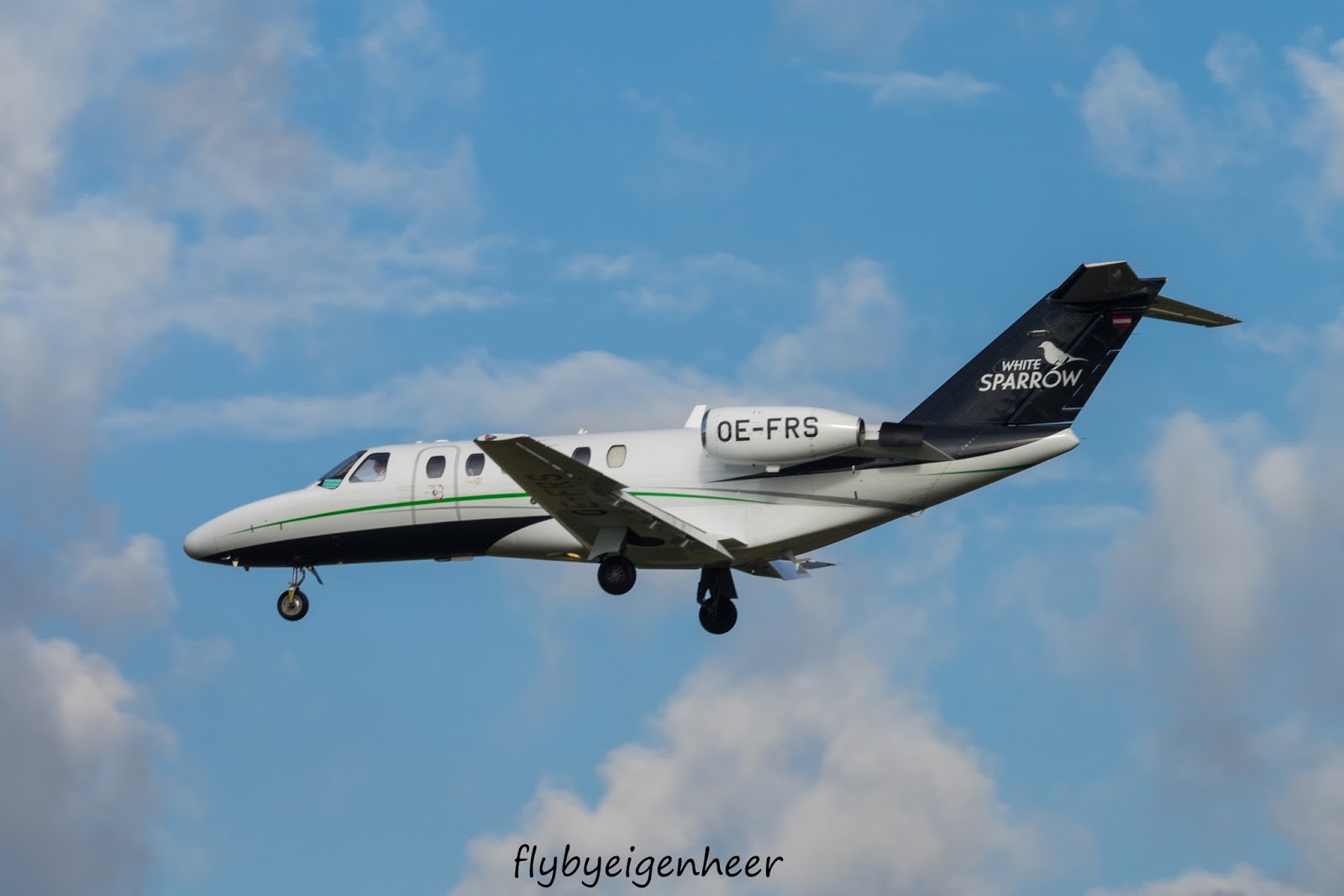 FLUGZEUGE Privatjets etc: OE-FRS Cessna 525A CitationJet CJ2 C25A > MOZ
